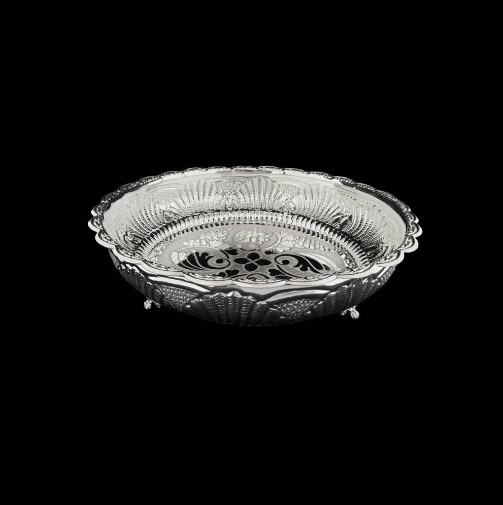 Exuberant silver thambulam plate - jewelnidhi.com